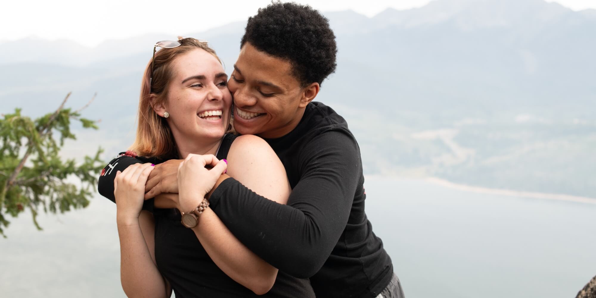 Engraved Couple Watches: Romantic Engraving Ideas