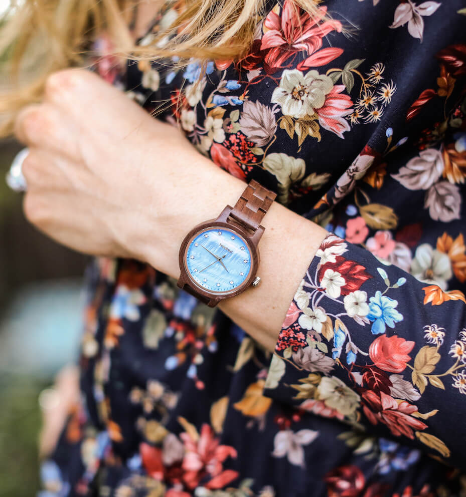 TREEHUT Wood Watches | Brown Black | Womens Watch | Walnut | Emma ...